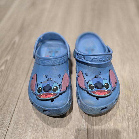 CROCS | Shoes | Crocs Kids Blue Stitch Slippers | Poshmark
